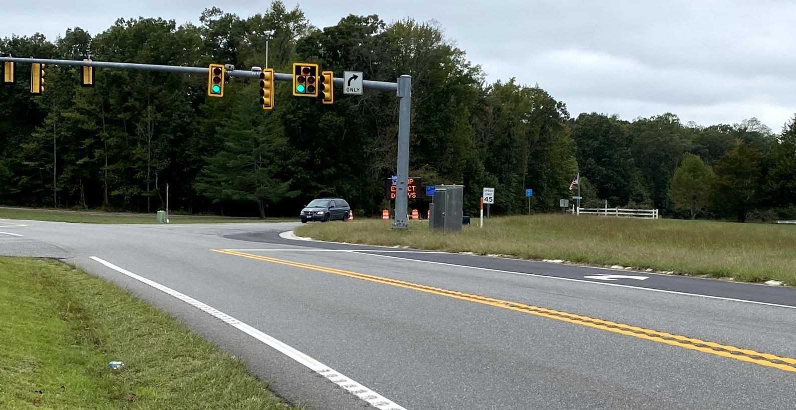 Route 206 (Dahlgren Road) and Route 218 (Caledon Road) right turn lane ...